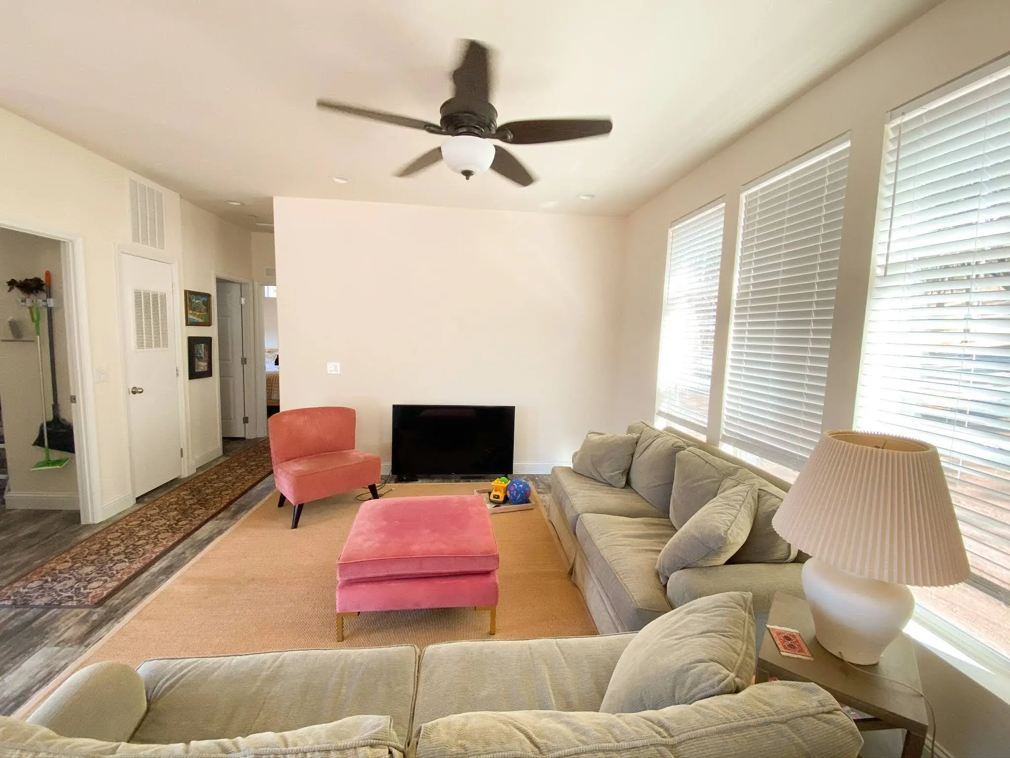 8 Ideas For a Functional Yet Stylish Home Care Cottage for Seniors ...